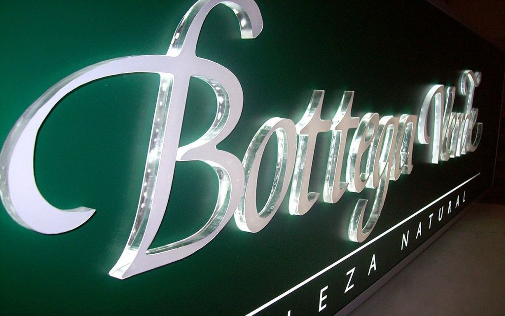 Letras corpóreas - Rótulos Malaka