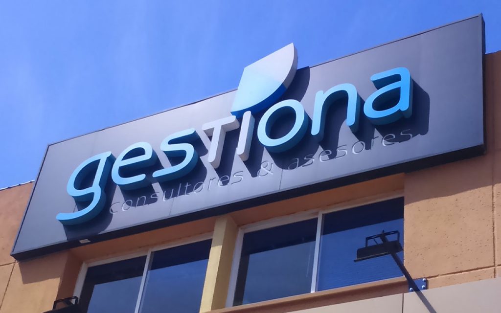 Rótulos de exterior - Rótulos Malaka